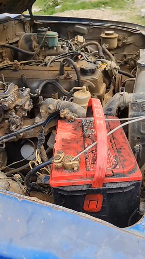 Gente no me lo van a creer mi jilux me dejo tirado no lo puedo encender alguien tiene una cajita de fosforos😅😅😅 #fypシ゚viralシ #viral #humorviral | Pilo Alvarenga