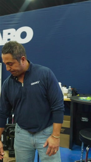 Checking out these electric suction cups at the trade show! #powertools #landscape #hardscape #pavers #lifting