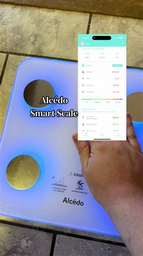 i love that im able to track everything in one spot and I can create separate profiles for my whole family 🤩 #smartscale #alcedosmartscale #healthjourney #fitnessjourney #newscale