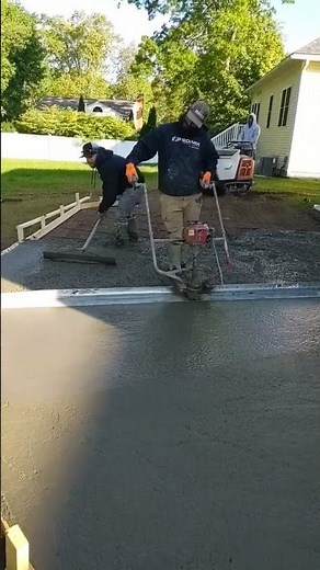 How to Use a Power Screed