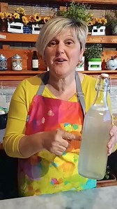 716K views · 7.4K reactions | Integratore naturale fatto in casa... Ci occorre il succo di due limoni medi circa 100 ml un litro d'acqua un cucchiaino da caffè di sale due cucchiai da tavola di zucchero una volta preparato L'integratore va messo in frigo e servito freddo | Le ricette di Luisa | Facebook