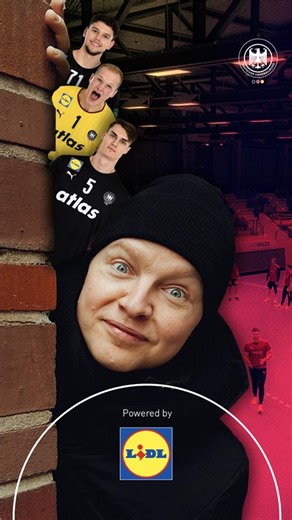 Deutscher Handballbund on Instagram: "Die Teamchemie stimmt vor dem Auftaktspiel der EHF Männer Handball-EM 2026! @schmiso hat unsere Nationalmannschaft mit dem Lidl Fan Van im Trainingslager besucht und gecheckt, ob unsere Jungs bereit für das Turnier sind. 🫵 Ob Körper und Kopf stimmen findest du in der ganzen Folge auf unserem YouTube Kanal. 🔥 #WIRIHRALLE #aufgehtsDHB #handball"