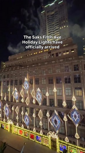 Starting tonight! 💡 The iconic NYC Saks Fifth Avenue Holiday Light Show display features thousands of sparkling lights, festive music, and pure holiday cheer lighting up Fifth Avenue daily with shows from 5-11pm through early January ✨🎶 See full details at the link in our bio @NYbucketlist ⬅️ tag someone you’re seeing the lights with 👇 (P.S. The fireworks were just for opening night!) 🎥: @newyorkcitykopp #NYbucketlist #nyc #saksfifthavenue | New York Bucket List