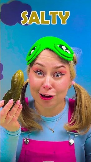 😋 Blindfold Taste Test 🍌 What Am I Eating 🥪