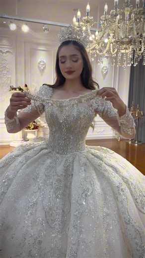 Elegant Necklaces for Luxury Wedding Dresses