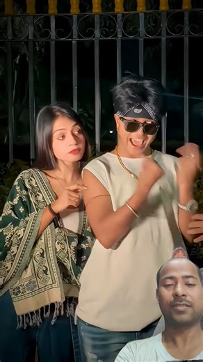 Introducing the "VitaWear SmartBand," a next-generation wearable gadget 💓 😍 p 453