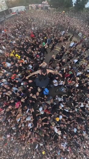 1.9M views · 39K reactions | In the eye of the storm ️  Third Eye Visuals / Mikisimans | Parkway Drive | Facebook