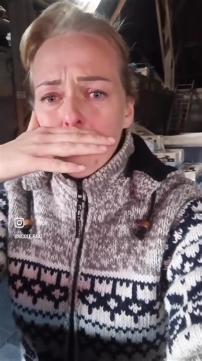 Regels en de Verraders..... Context /uitleg hieronder : Jose Wienk Wr zijn nieuwe regels/ wetten gemaakt betreft het behandelen van dieren. Osteopathie, craniosacraal behandelingen etc mogen alleen nog door dierenartsen worden uitgevoerd. Wat de meesten niet eens kunnen. Vooral in de paardenwereld wordt daar gebruik van gemaakt, veel paarden hebben er echt baat bij. Veel behandelaars zijn hiermee hun brood kwijt en paardeneigenaren kunnen voor zulke behandelingen nergens meer terecht. | Does Rem