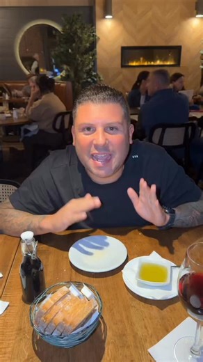 11K views · 339 reactions | Lil Snuff had to stop at Scoogi’s Italian Kitchen  located at 738 Bethlehem Pike, PA 19031 — from the slamming bread to the lobster ravioli loaded with shrimp, crab meat, and homemade ricotta… this one’s a must-try  #LilSnuffApproved @scoogis #philly #snuff #food #foodie #pasta #bread #flourtownpa #foodlover #fypage | Joe Lil Snuff Perri | Facebook