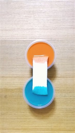 Chromatic Bridge Experiment Orange & Blue Liquid Fusion Through Capillary Action#colors #satisfying