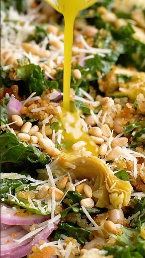 Level up your salad in 5 minutes with fresh lemon vinaigrette with honey and garlic 🍋 #recipeshorts