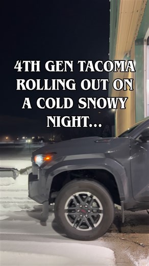 S-Cargo Truck Caps on Instagram: "This 4th Gen Toyota Tacoma is rolling out with a new look.. The Alu-Cab Contour Canopy features an all-welded aluminum construction, making it lightweight and heavy duty. This version, with side windows, provides plenty of ventilation for camping or pets. We have the Alu-Cab Contour Canopy with and without side windows on display and in stock for a variety of popular vehicle applications. Stop by the store to check one out today! #alucab #alucabcontourcanopy #to