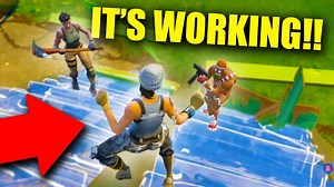 Distracting the enemy team by dancing! It worked! | Fortnite Battle Royale