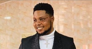 Stop bleaching - Ghanaians tell top pastor after his new photos pop up
