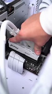 Can you name something more exciting than installing a brand-new RAM kit? Trick question! 😜 #KingstonFURY IG: Masters of tech | Kingston Technology