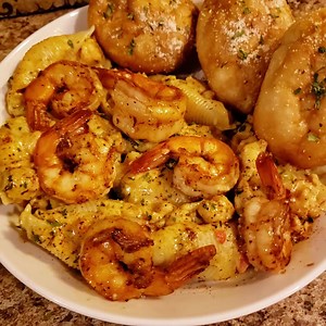 78K views · 3.1K reactions | Hey y'all  HAPPY SUNDAY! Seafood stuffed shells‼ *You can see how I made this on my YouTube channel.........In the Kitchen with Big Momma | Big Mommas Kitchen | Facebook