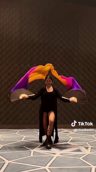 Dancing in Kuwait with Silk Fans and Veils