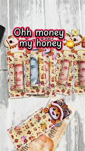 Step 1: Roll it. 💵 Step 2: Slot it. 🧧 Step 3: Win the “Best Gifter” award. 🏆 Why hide Yusof Ishak in a dark envelope when he can look this stylish? 🇸🇬 😉 | KnK Gift and Favor by Newbabysingapore