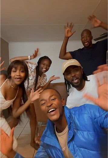 Tshinakaho SZN: Searching for the Right One