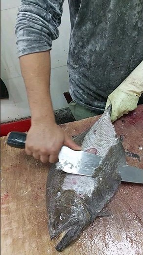 Skinning Flounder Fish With a Knife | How To Fillet