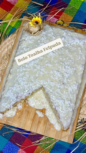 CCGL Leite de Verdade on Instagram: "✨O bolo perfeito pro seu São João chegou, vocês escolheram e o eleito foi o bolo toalha felpuda. Macio e com sabor de coco que conquista no primeiro pedaço! 🥥✨Comenta eu quero que mandamos a receita para você. #SãoJoão #ReceitaJunina #BoloToalhaFelpuda #CCGL #FestaJunina #leitedeverdade"