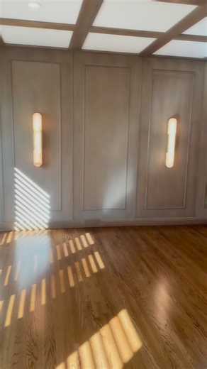 DF Hughes design | build on Instagram: "Billiard Room complete, ready to furnish! Ultimate upgrade - a sophisticated man cave complete with custom pool cue holder made from a whiskey barrel, stunning white oak cabinets from @durasupreme and @creativecabinetsllc with locally sourced white oak paneling and faux coffering stained in a custom blend to coordinate with the cabinetry. And these @visualcomfort sconces for mood lighting! Beautiful quartz from @alabamastoneworks to top our beverage cabine