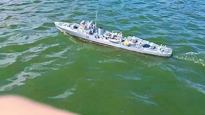 HMS Zetland, Hunt class destroyer, 1/48th scale in wind and wave.... Part 4 | Dundee Model Boat Club