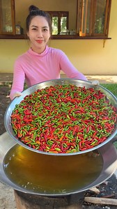 268K views · 2.5K reactions | How to cook chicken feet salad with chili recipe | Closet Cooking | Facebook