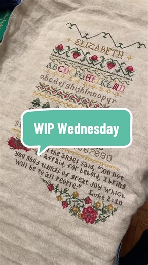 #wipwednesday #crossstitch #christmasstocking #crosstitchstocking #crossstitchchristmasstocking Leisure Arts Publication “The Stockings Were Hung” sampler stocking