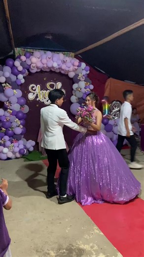 Learn the 18 Roses Dance on TikTok