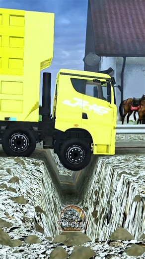 BIG TRUCKS BATTLE THE OBSTACLES #02 | #MudRunner Gameplay #shorts