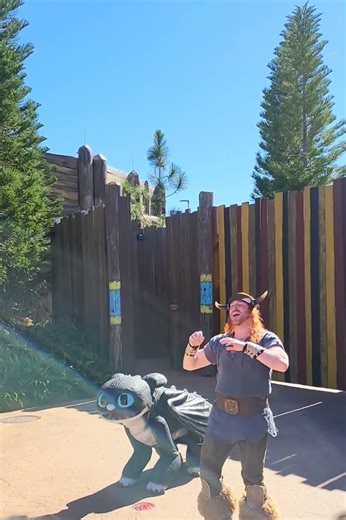 Can you name Toothless’ babies? 🐉 Night Lights in Berk! #epicuniverse