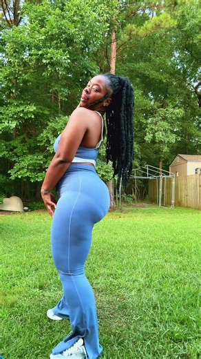 PULL OVA THAT 🍑 TOO FAT: Trail Ride Fun!