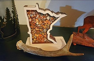 Minnesota Shadow Box: Lake Superior Agate | Beach Glass Display 1 - Etsy