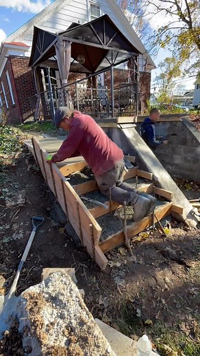 Here’s a small staircase and retaining well caps we got to pour today, a little windy and the leaves kept pestering us, but I’m pretty happy with the results. I’ll be posting pics later this week, enjoy! #concrete #concretelife #stairs #broomfinishconcrete | Stonewright Masonry