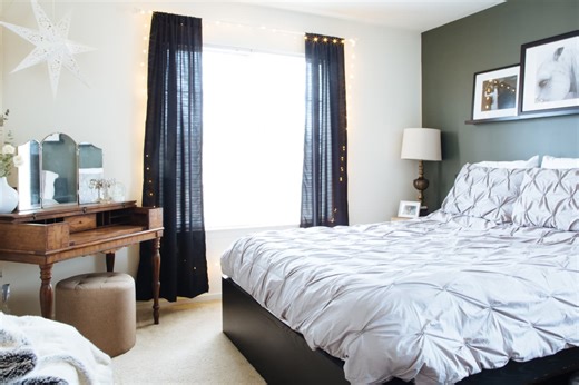 This “Absolutely Gorgeous” Ottoman Is a 3-in-1 Storage Solution