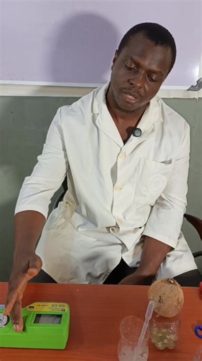 Determination of Sugar Content (°Brix) Using MA871 Milwaukee Digital Refractometer 🍊🥥 Have you ever wondered how sweet your orange juice or coconut water really is? In this video, I demonstrated how to measure sugar content using the MA871 Milwaukee Digital Refractometer, a portable and highly accurate instrument used for °Brix determination. 📌 What is °Brix? °Brix represents the percentage of sugar in a solution. 👉 1 °Brix = 1 gram of sucrose in 100 g of solution. It is widely used in: Food