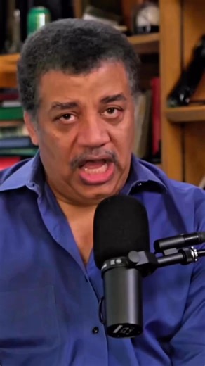 💫 The Science of Loneliness — Why the Universe Pulls You Away to Help You Grow What if loneliness isn’t a human flaw, but a universal mechanism for growth? 🌌 Neil deGrasse Tyson once said the cosmos isn’t separate from us — we are the universe observing itself. Maybe that’s what solitude really is — the universe realigning you with your own frequency. Silence isn’t punishment. It’s how the universe resets your soul. #NeilDeGrasseTyson #Science #CosmicWonders #Universe #Physics #Astronomy #Spac