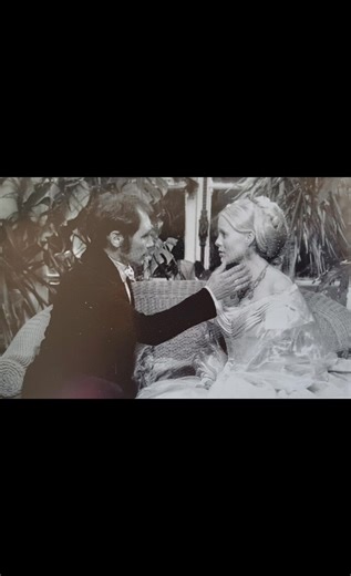 Patsy Kensit's autobiography, in a nutshell. #thriftshopbiography #thriftshopbiographypodcast #books #PatsyKensit | Thrift Shop Biography