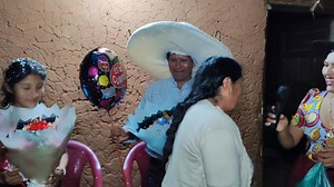 12K views · 80 reactions | #cercado  Entrega sorpresa para la Sr. Ernesto Leo y Erika León 拾 El detalle es gracias a sus Hijas e hijos. Contactos Reveca Films 68488007 Cuy Aiquileño : 63844547 | Reveca Films | Facebook