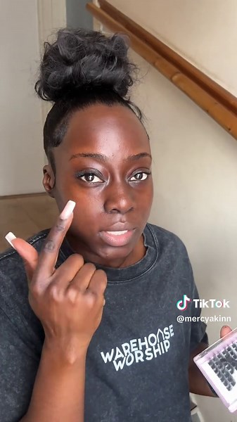 DIY Lash Extension Tutorial with SHEIN Clusters