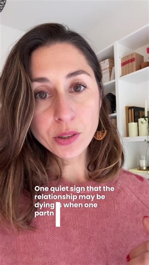 As a couples therapist I become worried when I see one partner disconnecting. That is usually a sign that they have lost hope, they don’t think making the extra effort is worth it, and that is to me worrisome. #couplescounseling #relationshipgoals #attachmentstyle #relationshiptips #partners