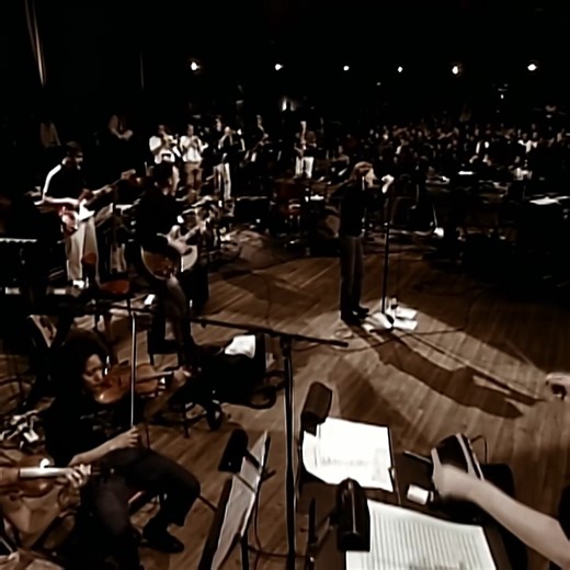 ‘All Mine’ is available to watch today on our YouTube channel, it’s been digitally remastered from Roseland NYC concert originally released in 1997. It's 1 week to go until our 2LP and CD release of Roseland NYC Live is released! The limited edition double LP is in solid red vinyl with a gatefold sleeve, a double sided fold out poster and a recreation of the guest backstage sticky pass used at the concert. 1CD digipak, includes recreated venue guest ‘backstage’ sticky pass used at the concert, a