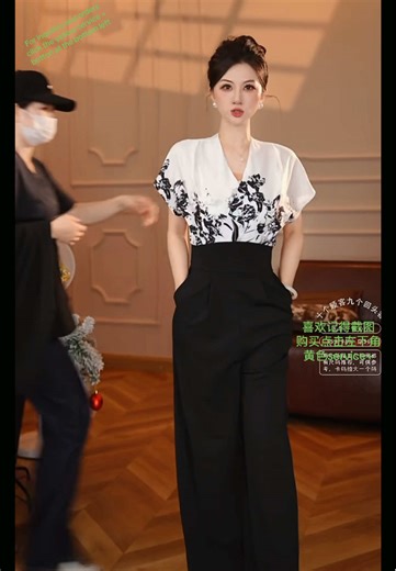 How to Order Women's Fashion Online