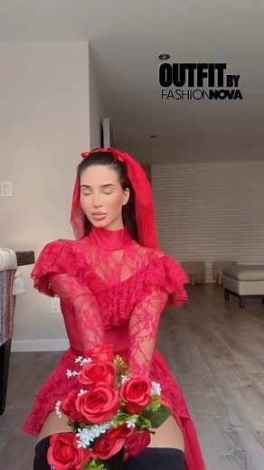 Saffire on Instagram: "In honor of the new Beetle 者juice movie @fashionnova Bride to be 6 piece costume"