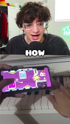 HE IS PLAYING DEADLOCKED WHILE PLAYING DEADLOCKED????