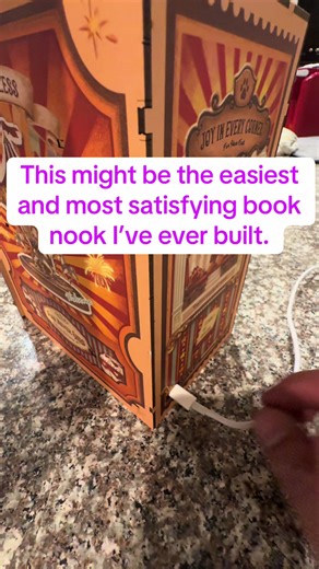 Construcción del Nook de Libros Parque de Diversiones