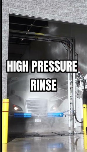 The Most Advanced Automatic Truck Wash #trucking #semitruck #cleantrucks