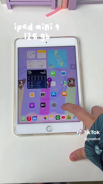 Unboxing iPad Mini 4 - Tablet Tech Review