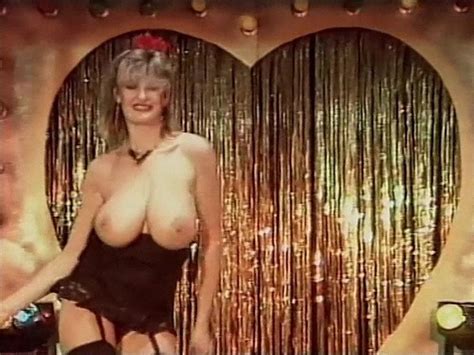 Touch Me Ein Englischer Retro Striptease Mit Dicken Titten Xhamster